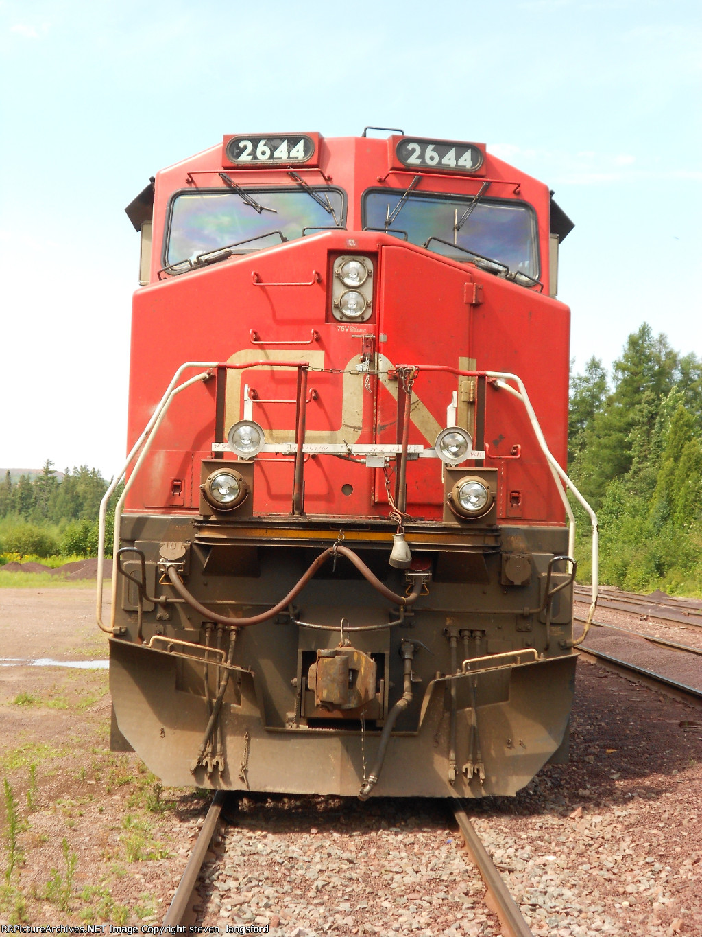 Double Ditch Lights on CN 2644